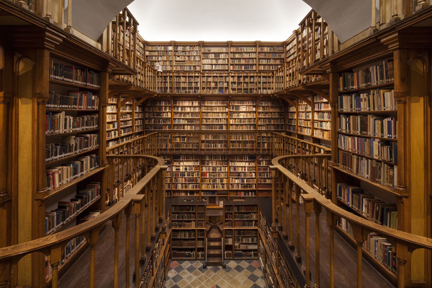 klosterbibliothek maria laach | arens faulhaber lichtplaner